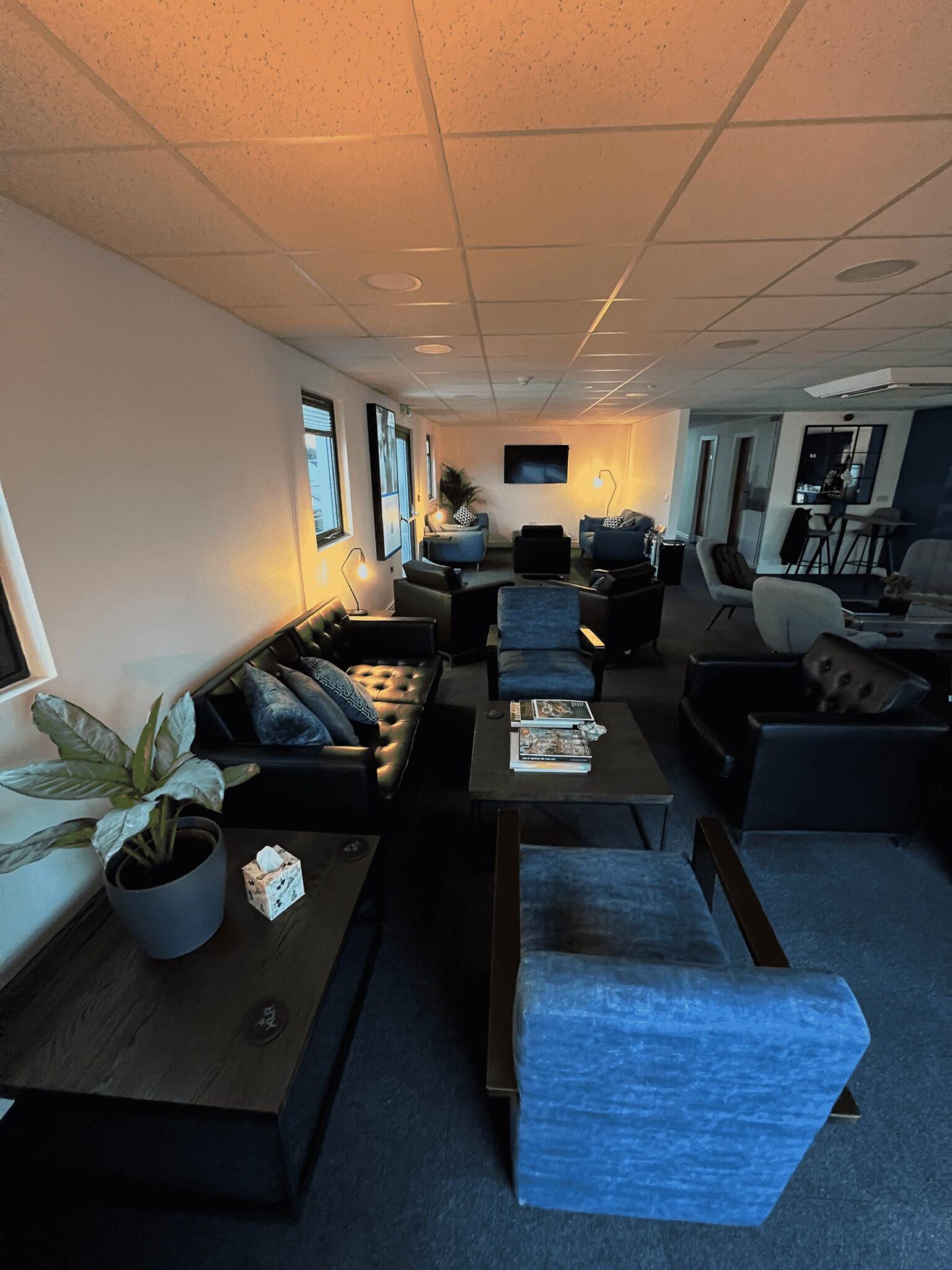 XLR Executive Jet Centres - Liverpool - Air Elite